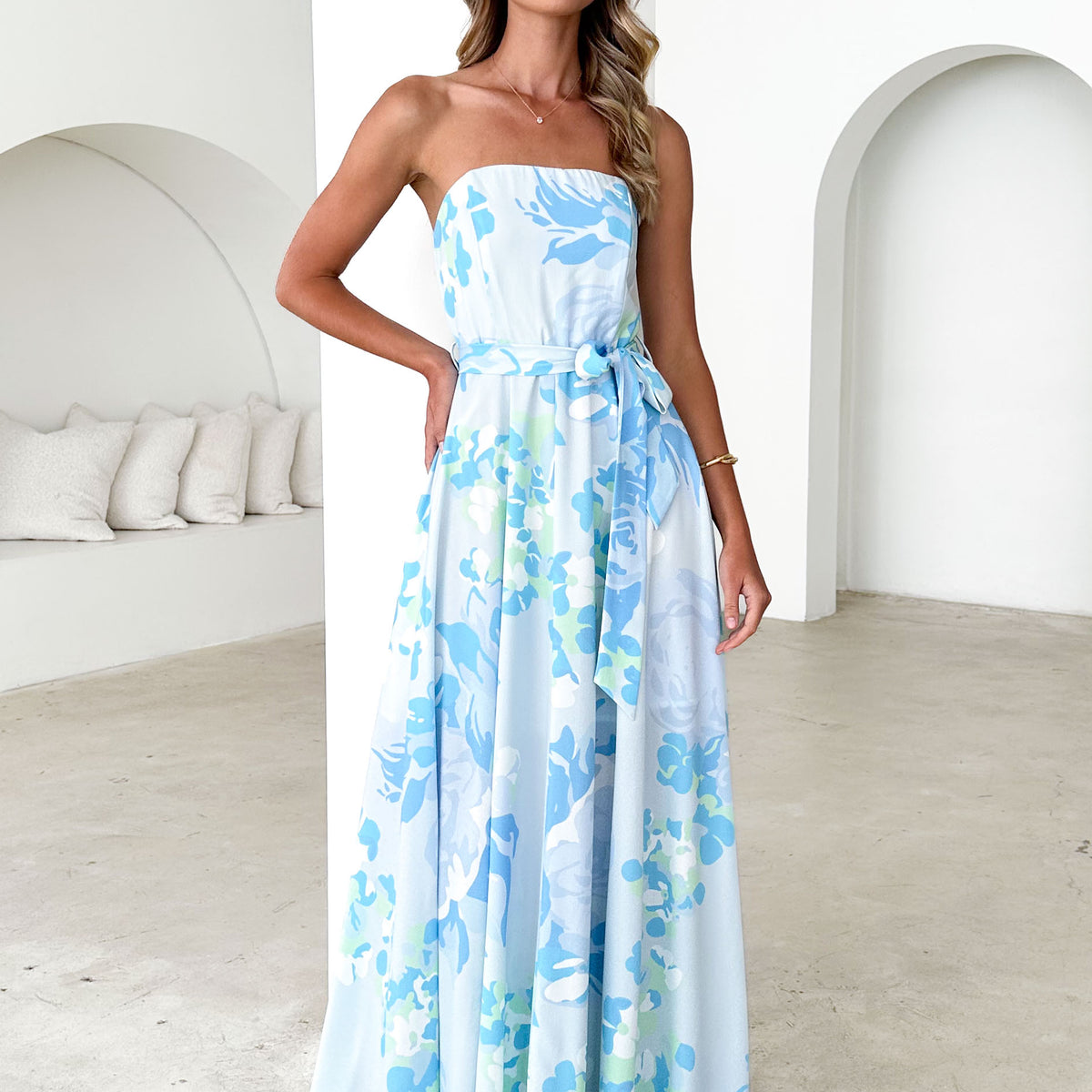 Jorgia Strapless Maxi Dress - Blue Floral – Gingham & Heels