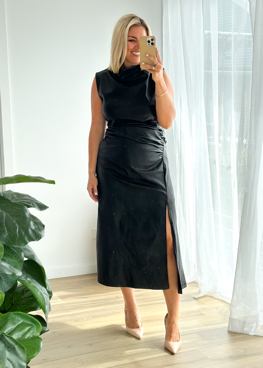 Romella Coated Midi Dress - Black – Gingham & Heels