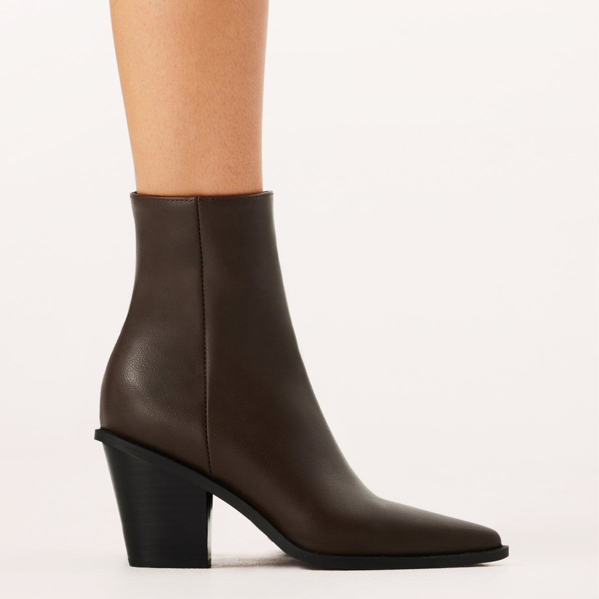 Xindy Boots - Umber – Gingham & Heels